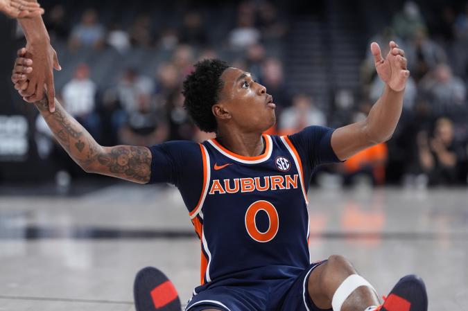 Pettiford scores 24 points to lead No. 21 Auburn past Oregon in the ...
